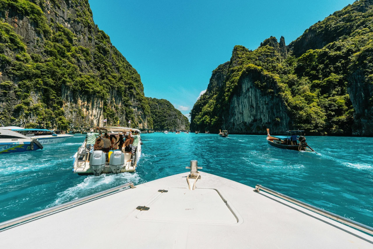 When is the Best Time to Buy a Boat? Seasonal Guide